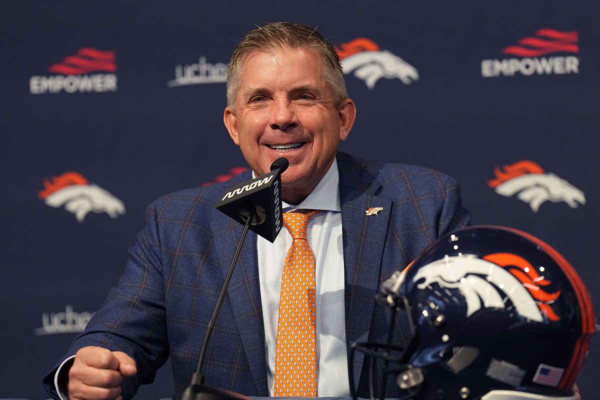 Good news: : Denver Broncos Quarterback Signs One-Year Contract ...