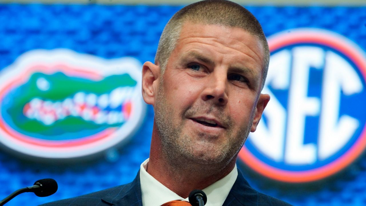 JUST NOW: Tragic News – Florida Gators Head Coach Billy Napier Takes ...