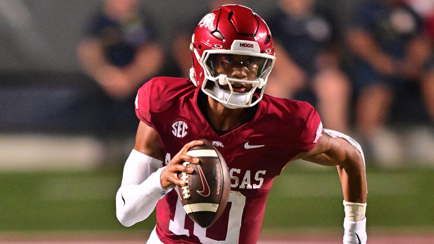 Breaking News: Arkansas Razorbacks Quarterback Taylen Green Signs ...