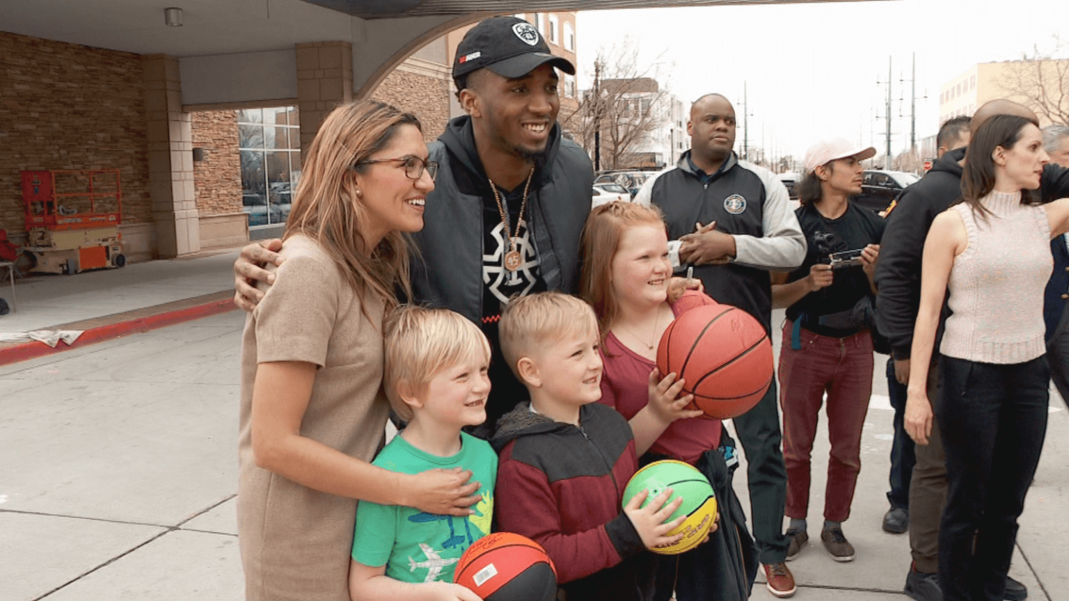 Cleveland Cavaliers' Donovan Mitchell Donates $1.4 Million Bonus and ...